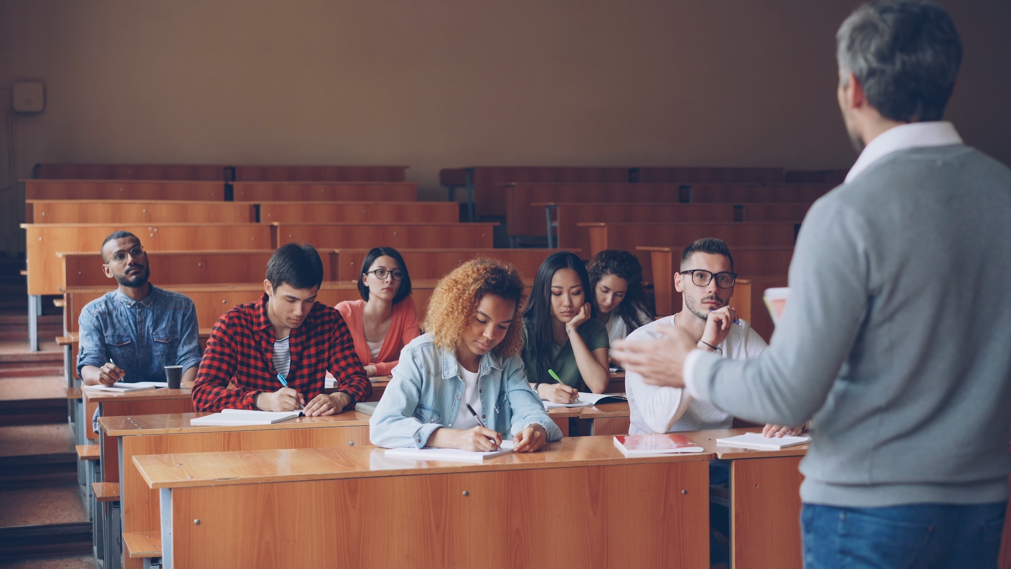 Advisor–Advisee Research Overlap and Its Implications for Scientists ...